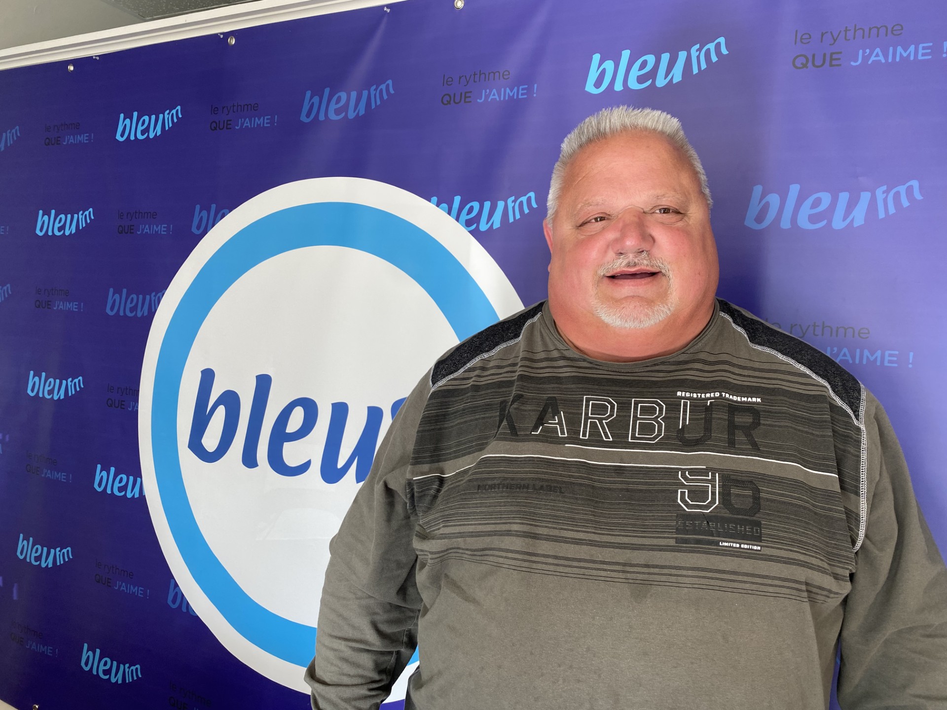 Percé : le candidat M. Michel Poissant se désiste - Bleu FM - Chandler 96.3