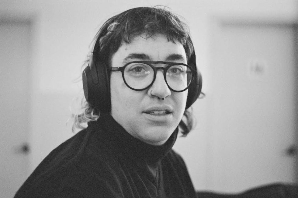 LGBT : les propos de Pierre Poilièvre inquiètent Rosie-Roch - Bleu FM ...