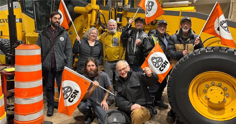 Murdochville : les membres du syndicat augmentent la pression - 96.3
